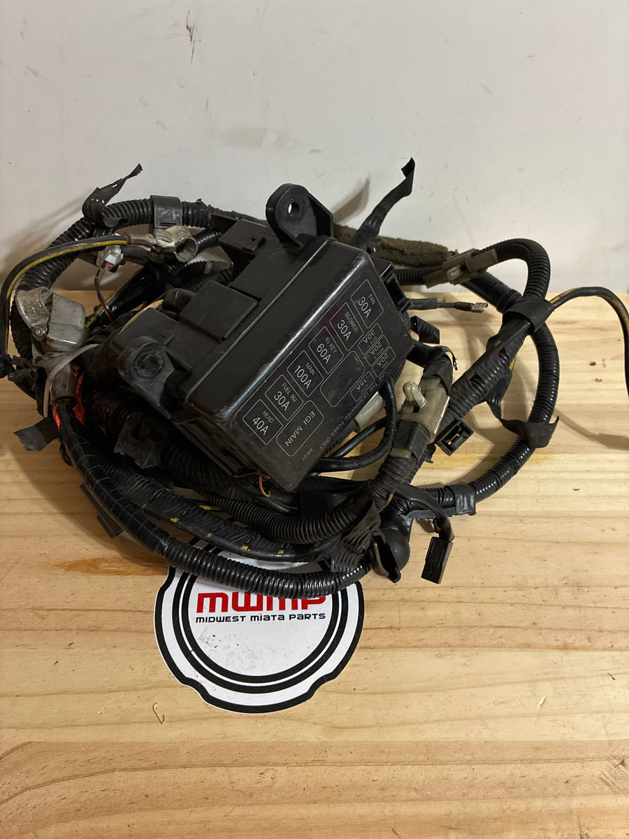 2004-2005 Mazda Miata Battery Harness and Main Fuse Panel NE01-67-070A ...
